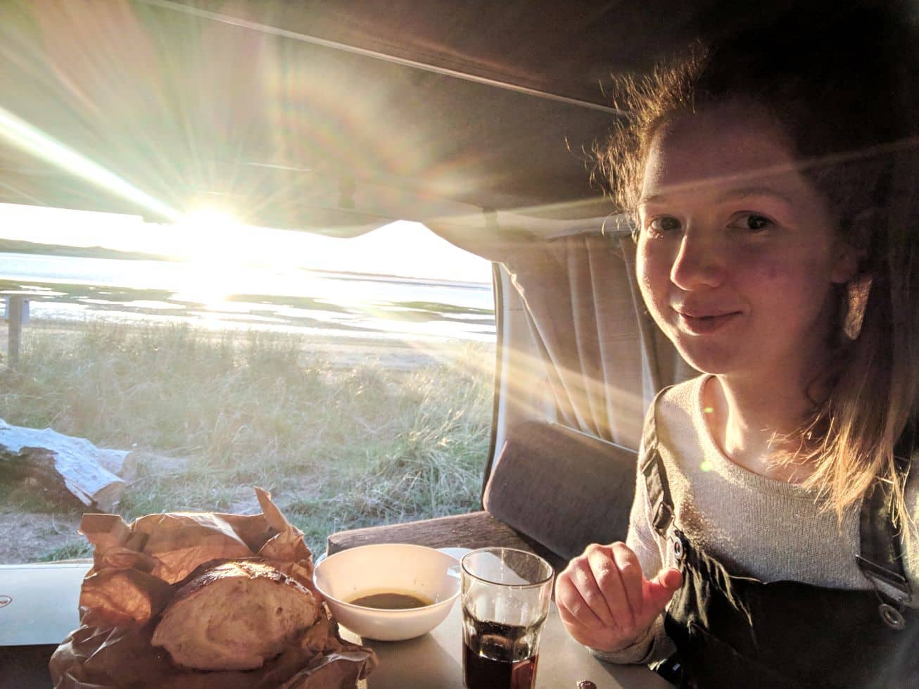 10 Tips You Need For Cooking In A Campervan | Faramagan